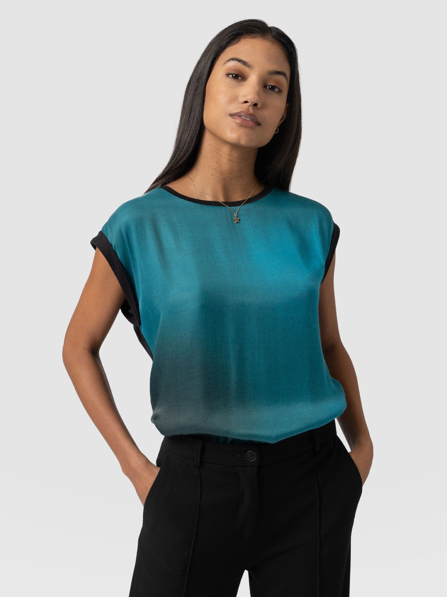 Turn Up Contrast Tee Blue Coral - Women's T-Shirts | Saint + Sofia® UK